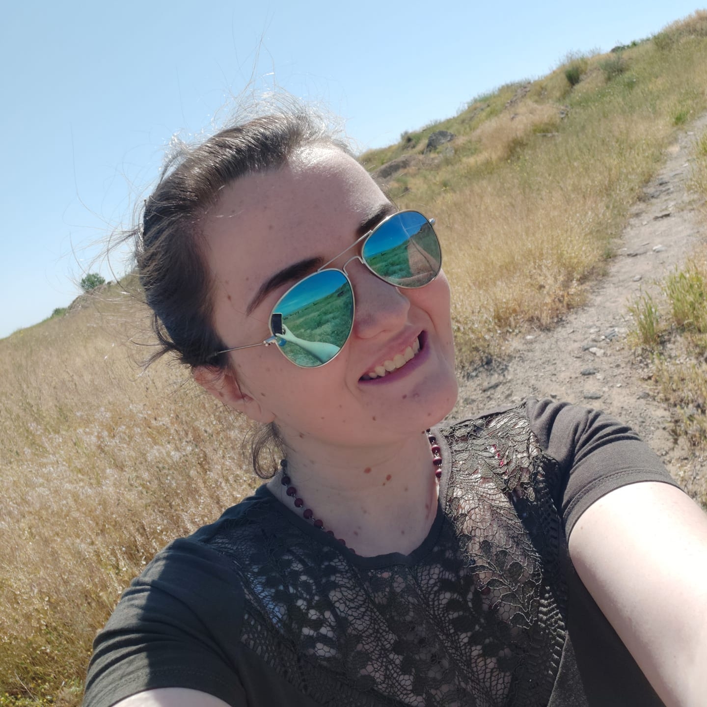 Laura Zabounian - ARALEZ